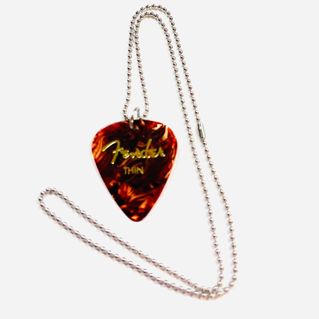 FENDER NECKLACE Womens 16 Inches Stainless Steel Chain Guitar Pick ...