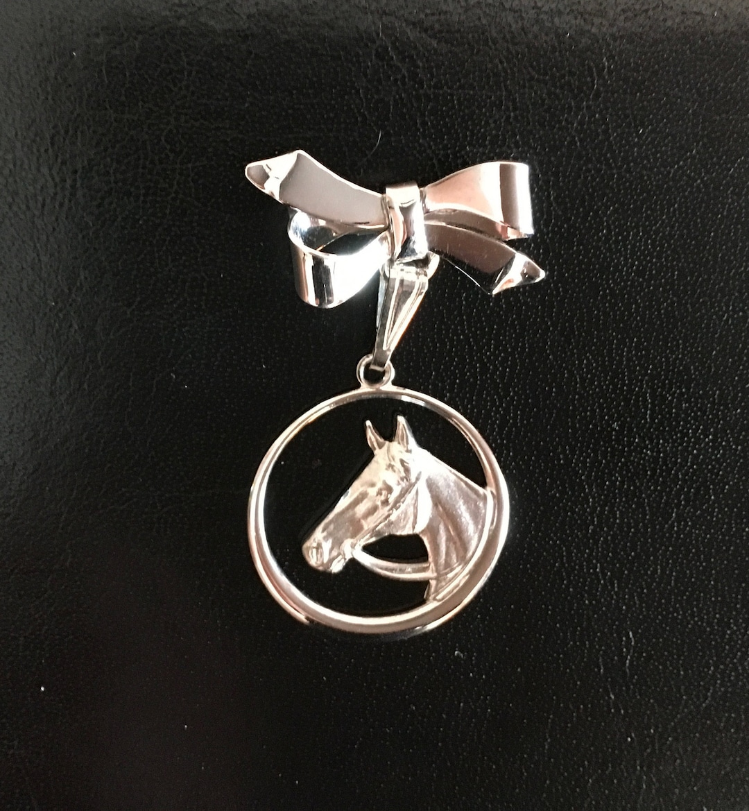 Silver Bow Horse Pin - Etsy