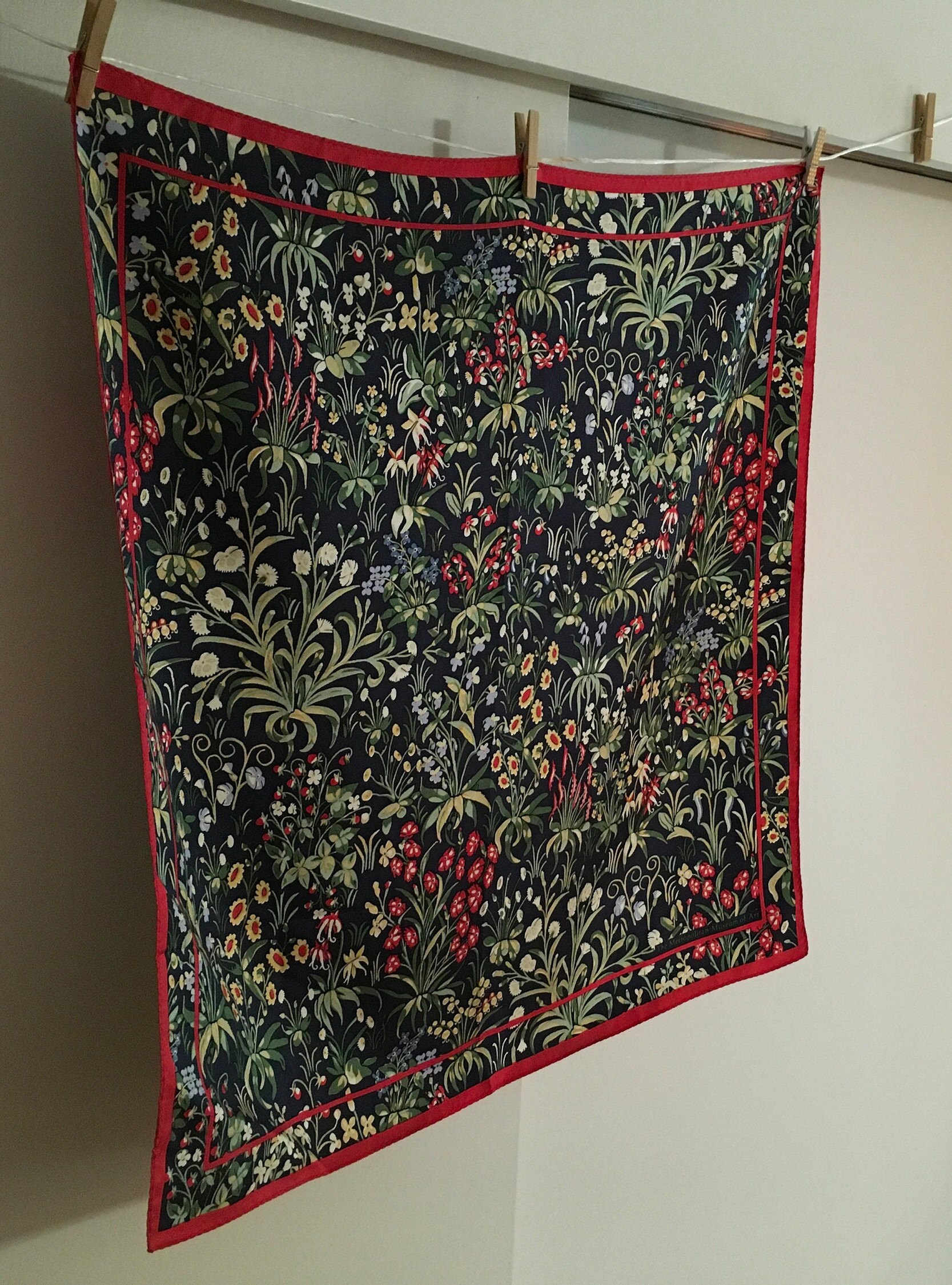 Metropolitan Museum Millefleur Scarf - Etsy