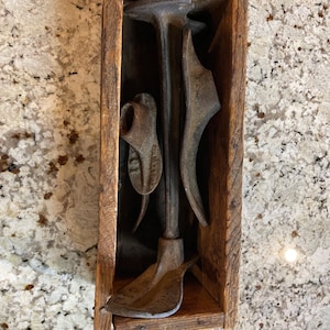 Antique Cobbler Set - 4 Sizes of Shoes, Stand, and Rustic Wooden ...