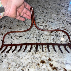 Rusty Farmhouse Rake Heads Choice Storage, Key Holder, Wine Glass, Mug ...