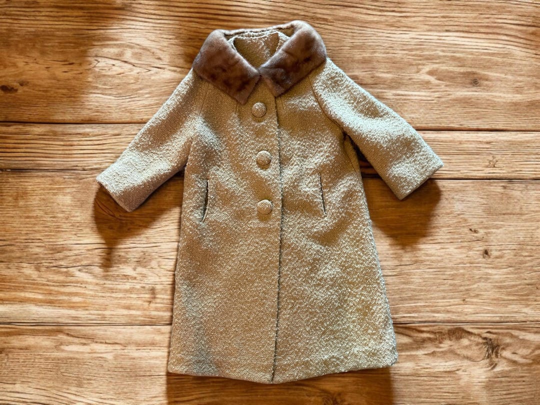 Stunning Midcentury Ladies Coat With Fur Collar - Nubby, Caramel Beige ...