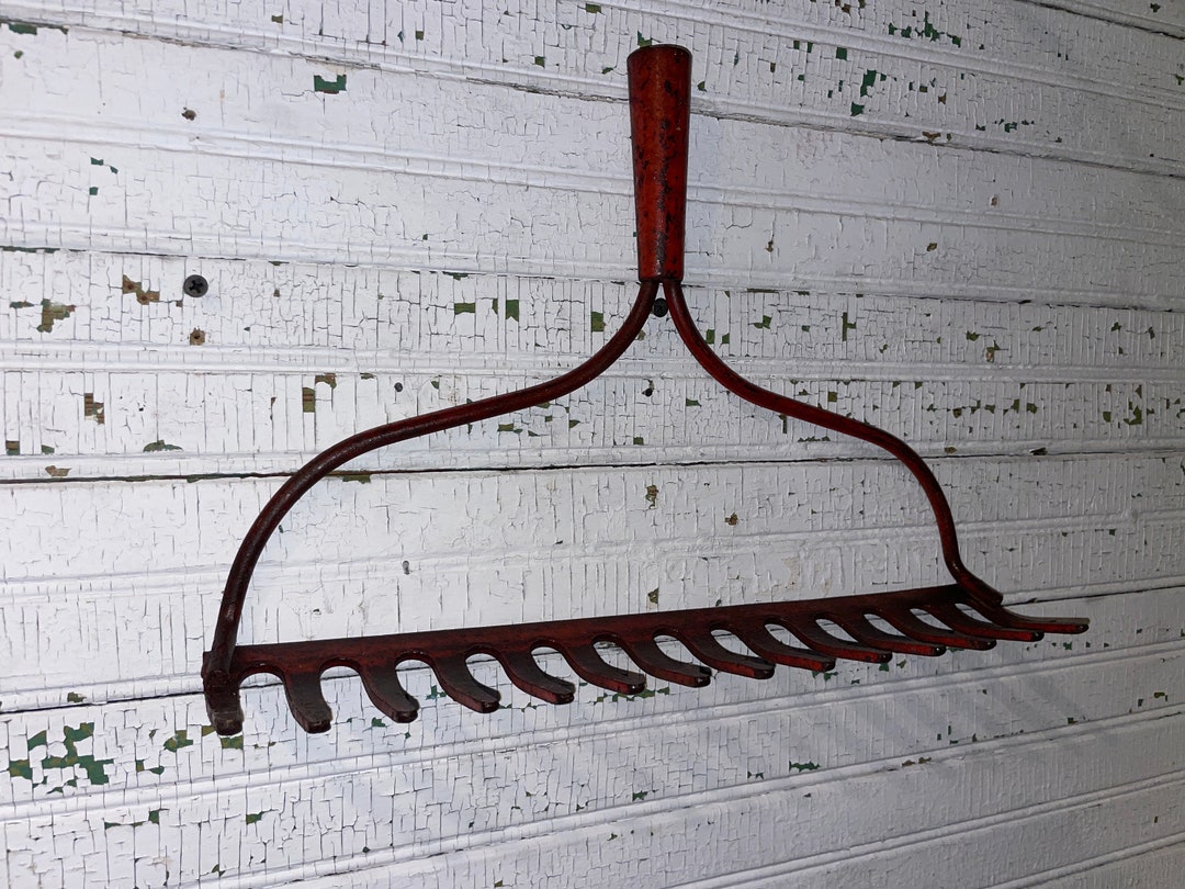 Rusty Farmhouse Rake Heads Choice Storage, Key Holder, Wine Glass, Mug ...
