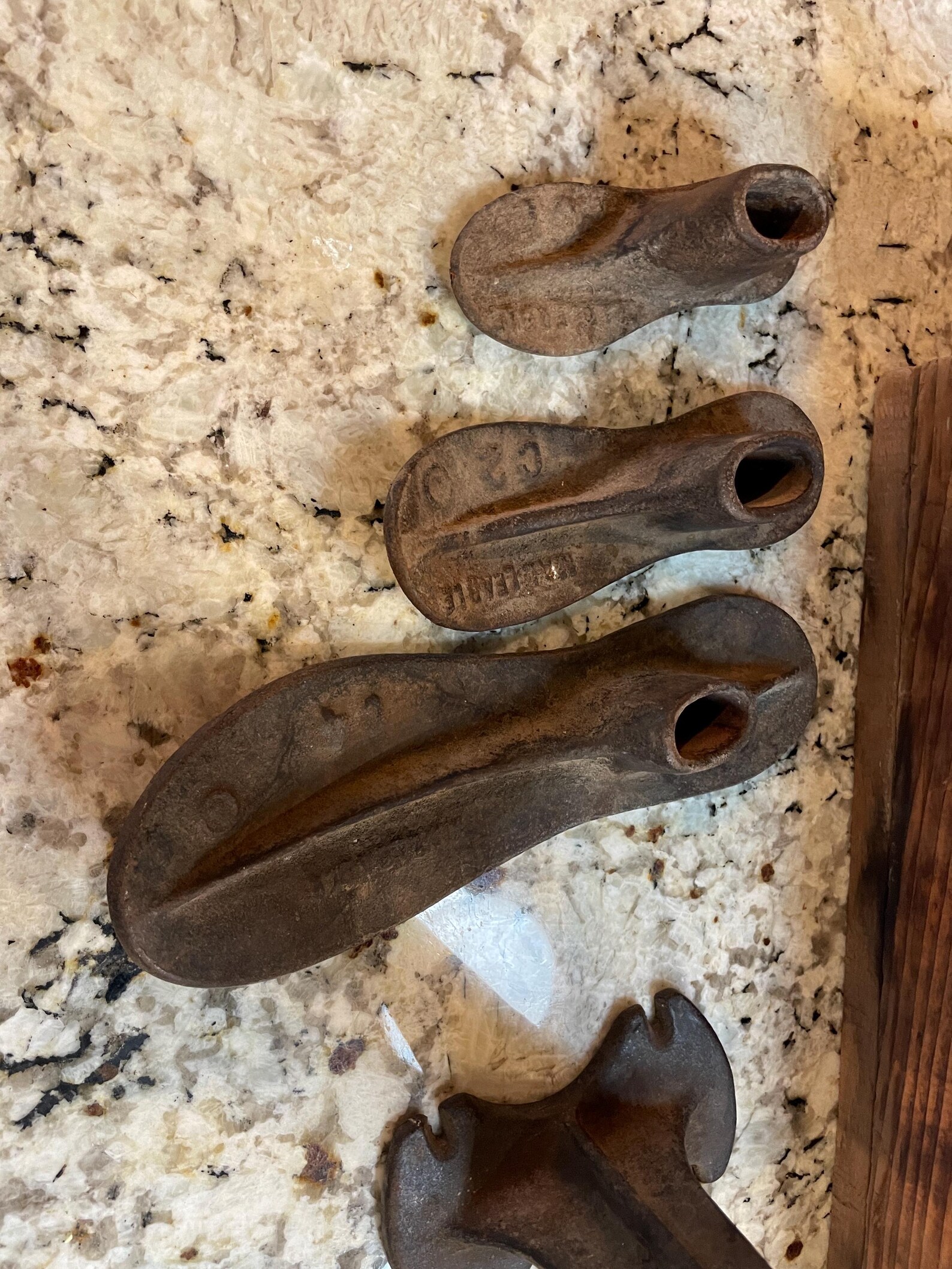 Antique Cobbler Set - 4 Sizes of Shoes, Stand, and Rustic Wooden ...
