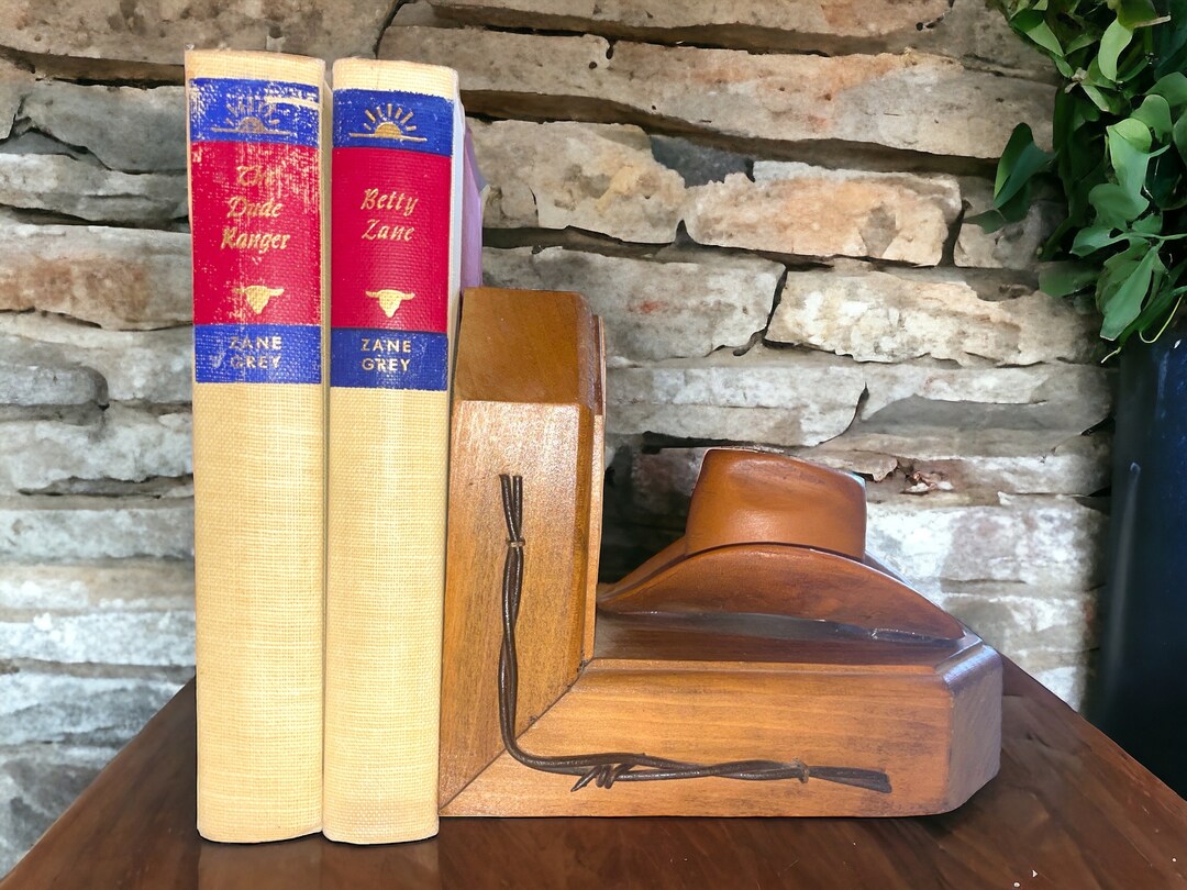 Vintage Tilleppac Plano, Texas, Western Cowboy Hat and Barbed Wire ...