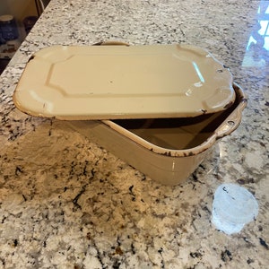 Vintage Enamel Pan With Lid - Beautiful Detailing, Decorative, Retro ...