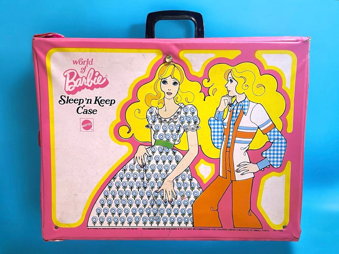 1974 Mattel World of Barbie Sleep ‘n Keep Case - Fold Down Bedroom ...