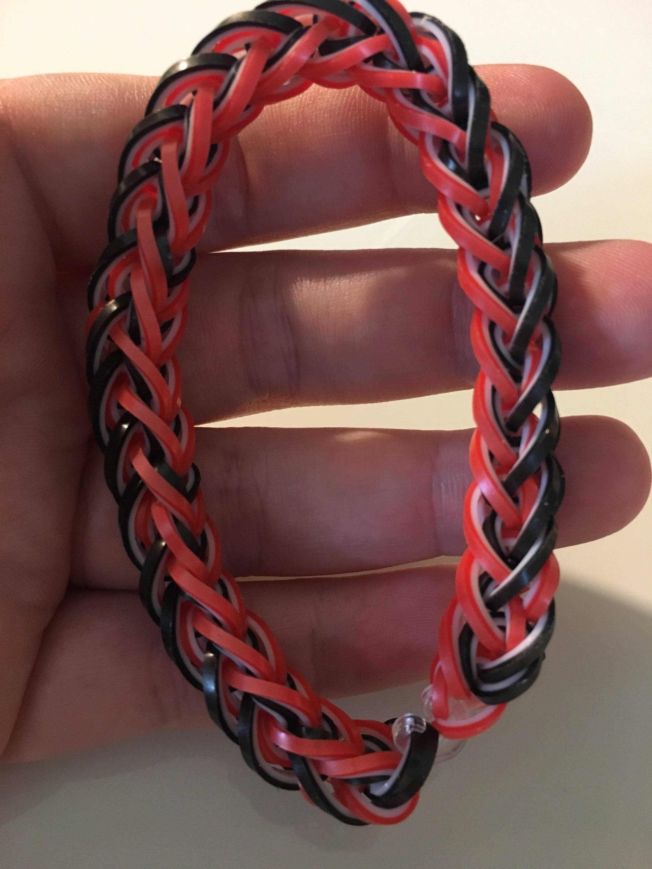 Rainbow Loom Red and Black Bracelet School Colors Team - Etsy