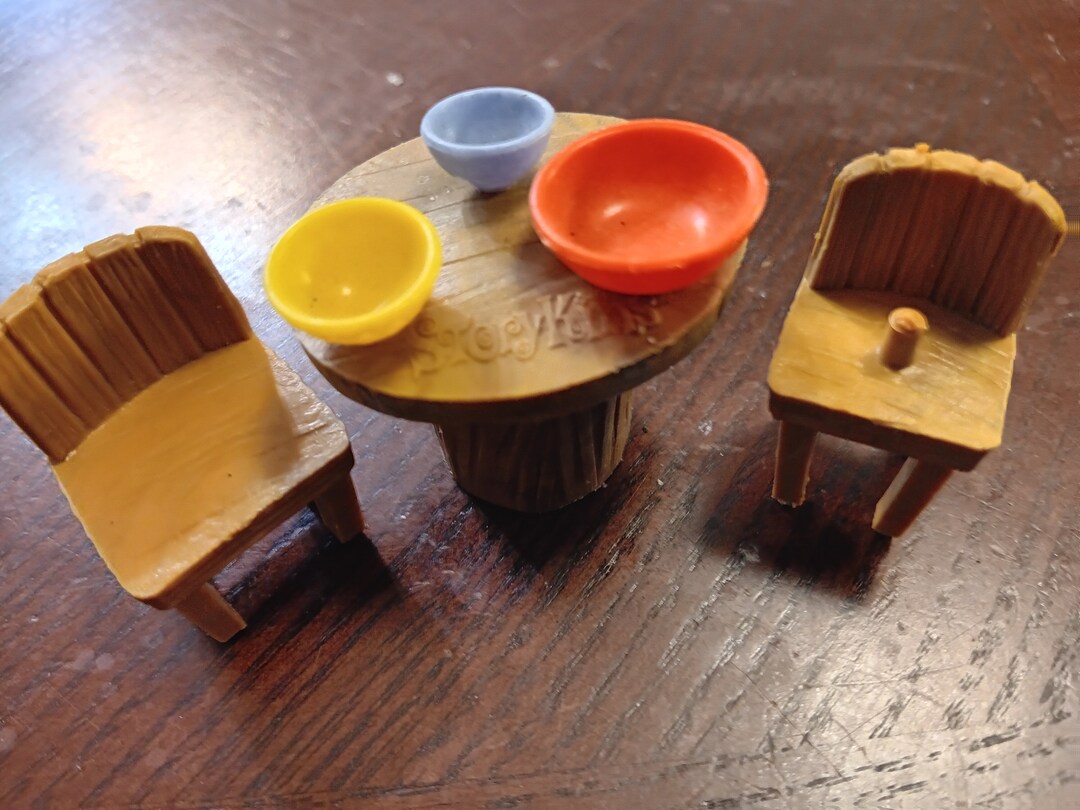 Vintage Storykins Hasbro Goldilocks Dollhouse Furniture Table Chairs ...