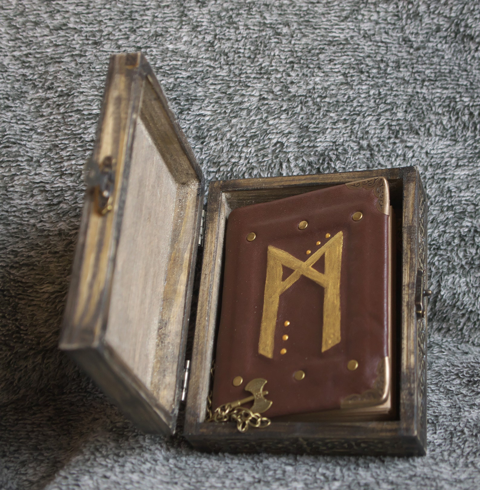 Viking Runic Handmade Leather Craft Paper Notebook in Wooden Box. Runa ...