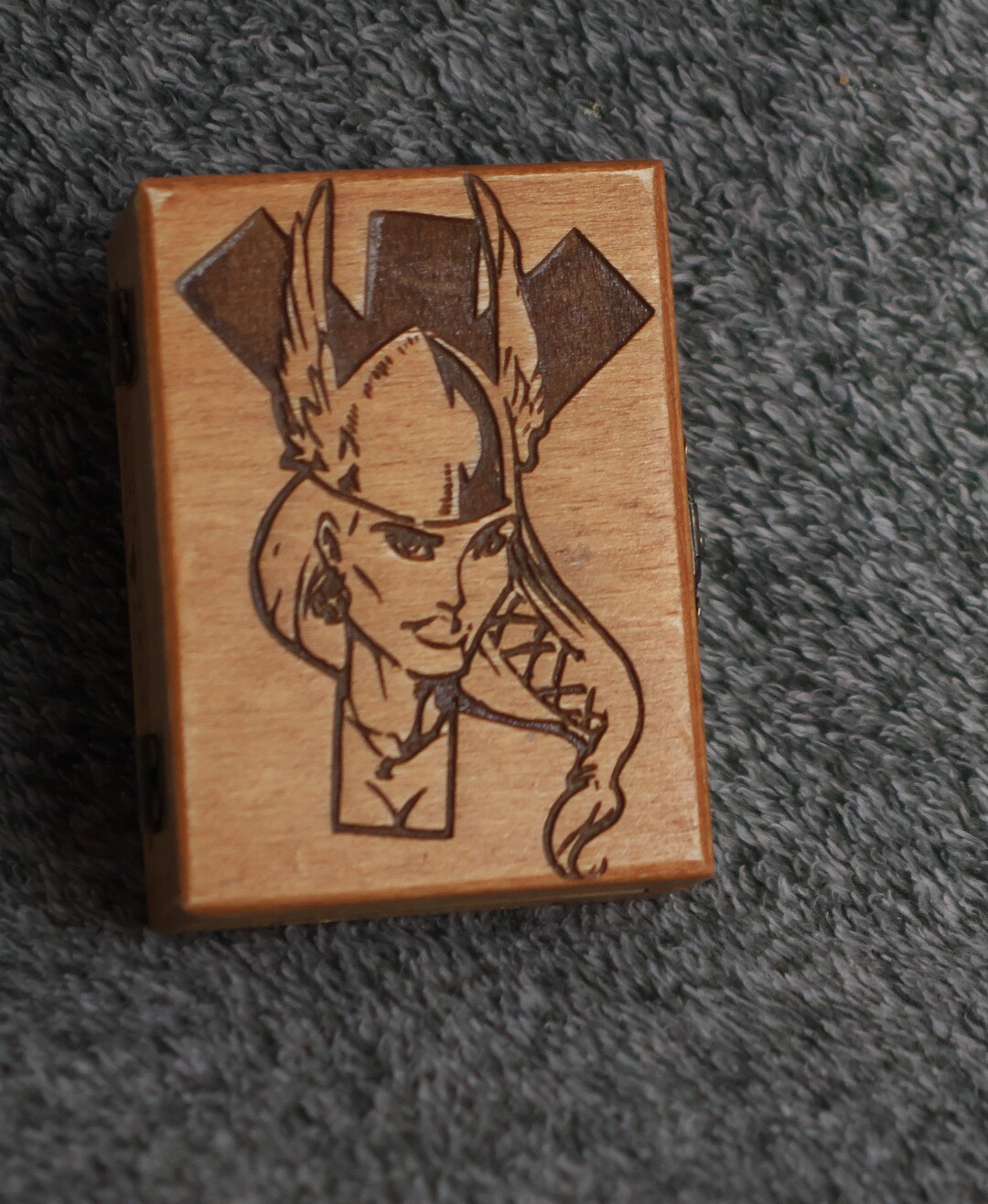 Algiz Rune - Walküre - Schutz - Mini Schmuckschatulle aus Holz - Etsy.de