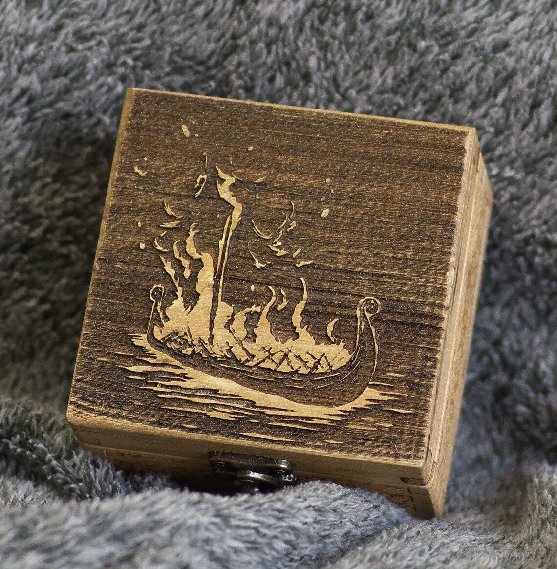 Last Way of the Yarl - Vikings Themed Alderwood Square Jevelery Box ...