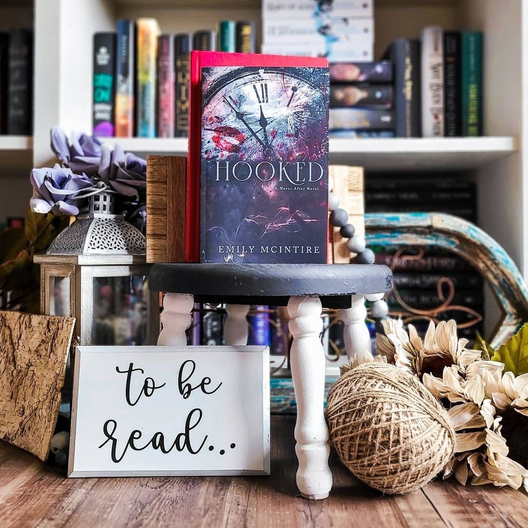 Small Sign to Be Read ... Bookish Signs and More - Etsy