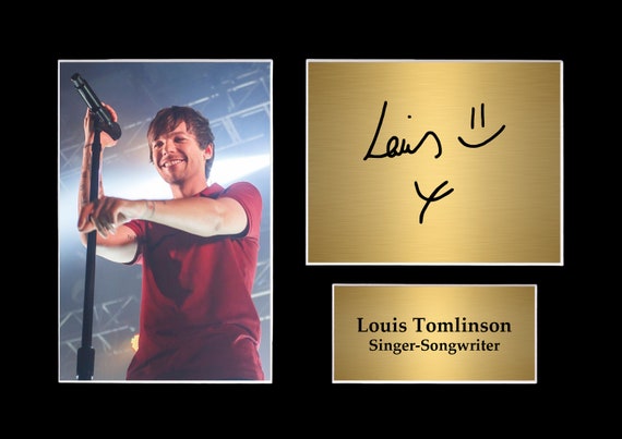 Louis Tomlinson Signature Look