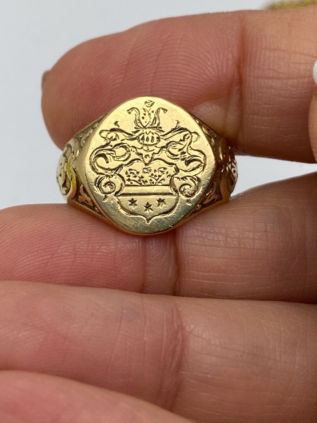 Antique 18kyg Signet Crest Ring With Ornate Details - Etsy