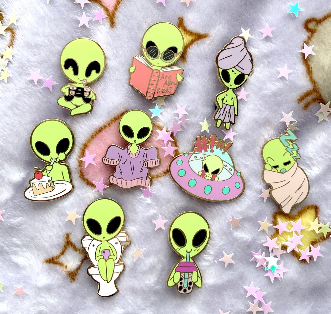 Aliens on Earth, Alien Enamel Pins, Cute Alien Gifts, Cute Enamel Pins, Funny Pins, Space ...