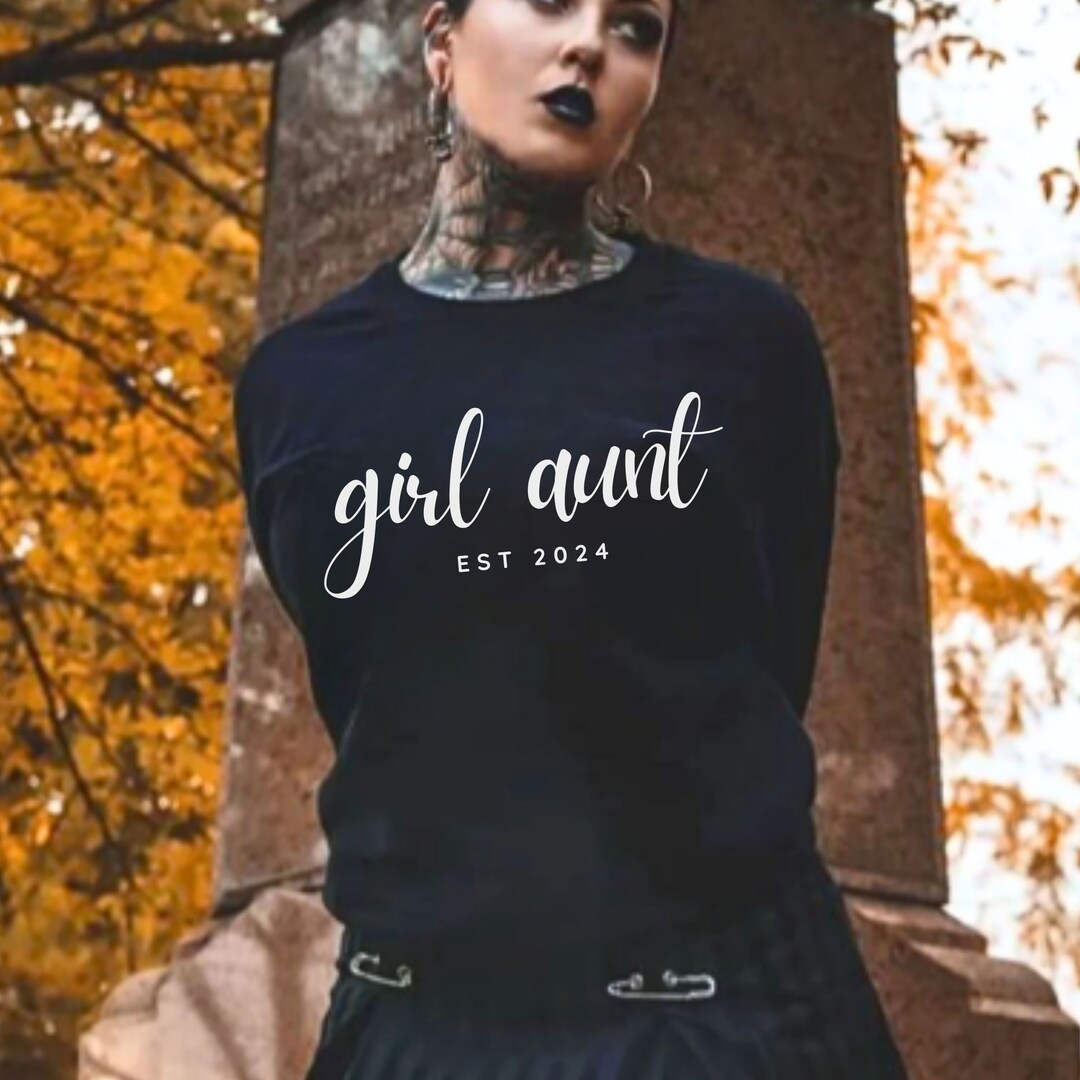 Personalized Girl Aunt Est 2024 Sweatshirt, Custom Auntie Sweater, New ...