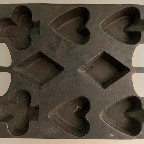 Cast Iron Hearts Pan - Etsy