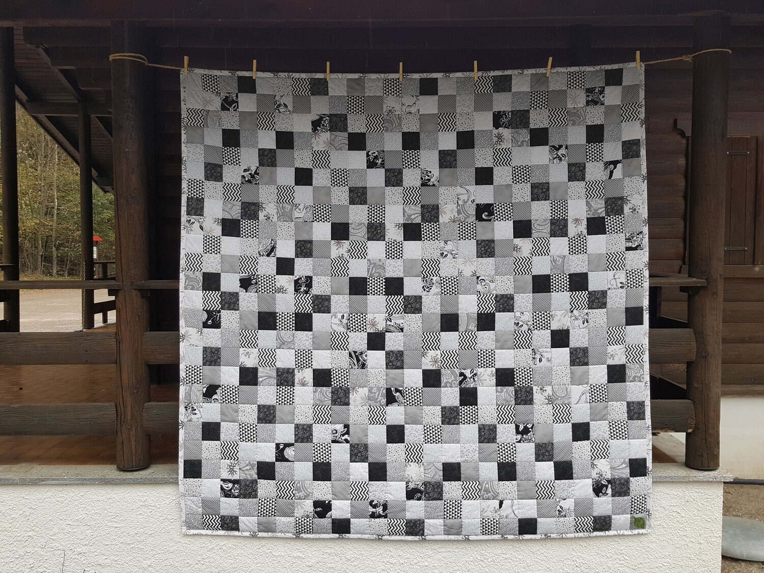 Grey Black White Patchwork Rag Quilt. Personalised Quilt Set. - Etsy