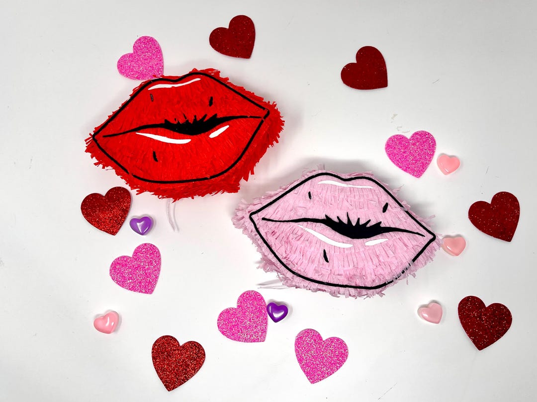 Mini Lip Piñatas | Lipstick Piñata Party Decor | Bachelorette Party ...