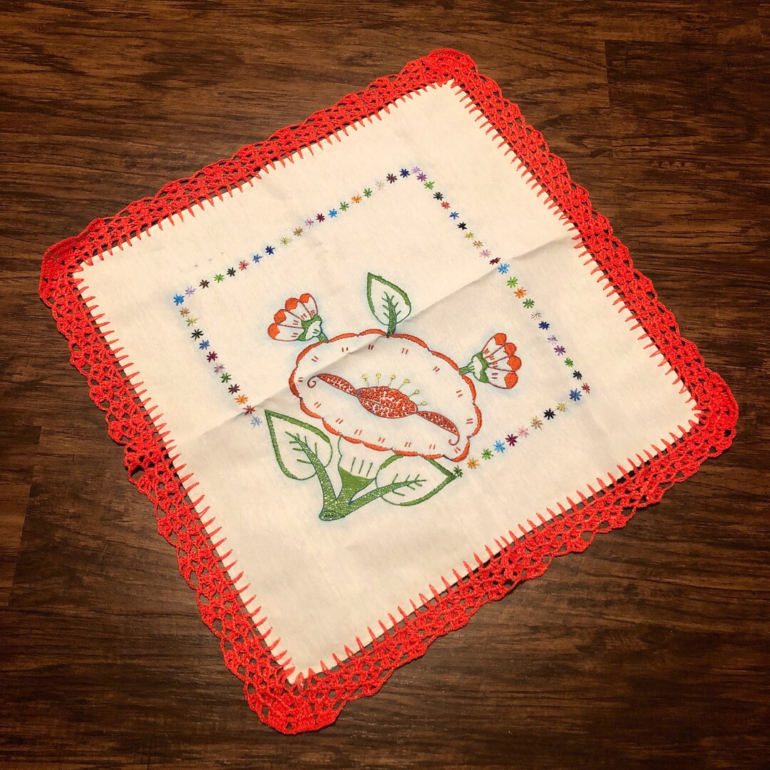 Vintage Inspired Table Linen Tortilla Warmer Napkin Cloth Floral Design ...