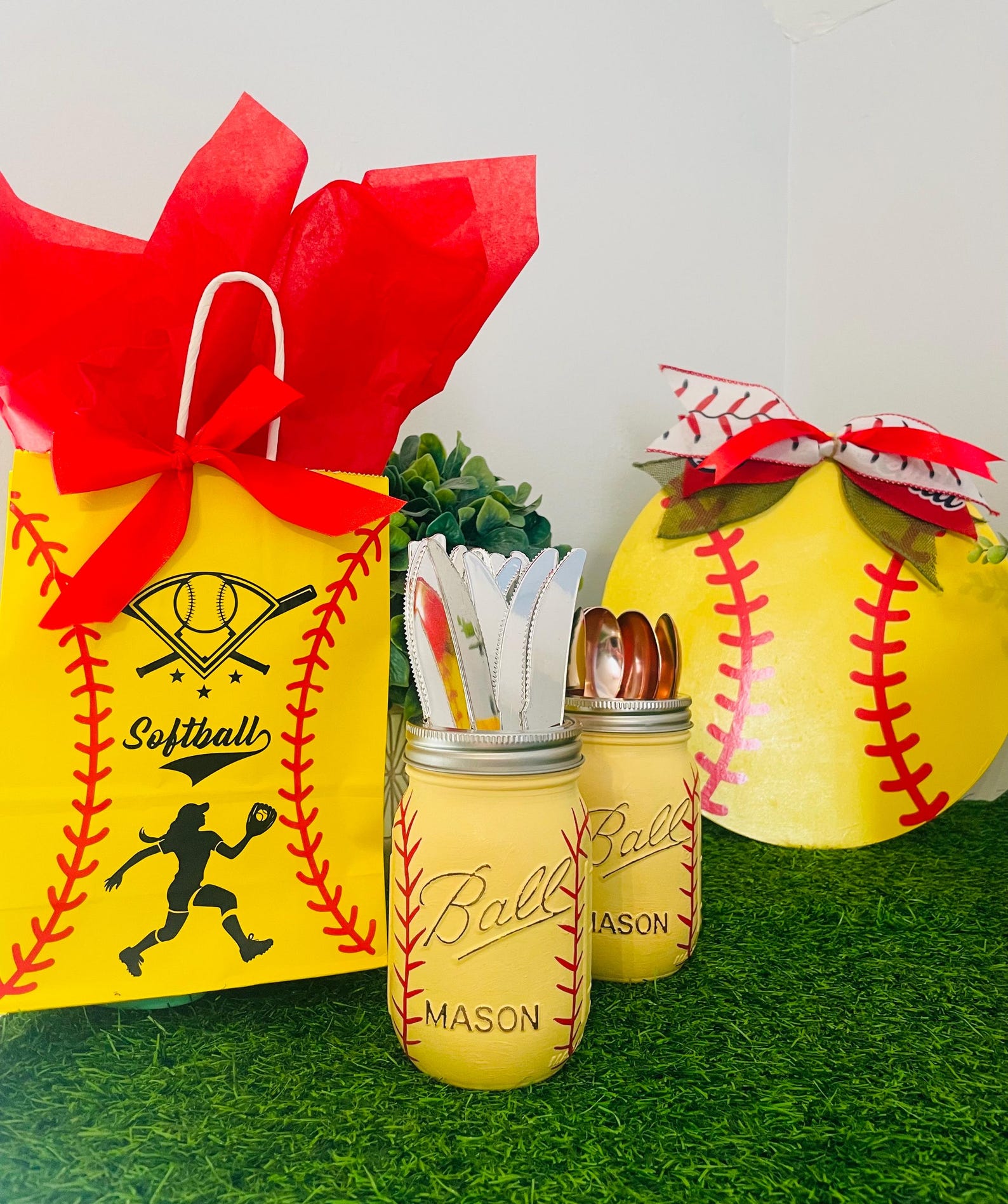 Softball Mason Jar Set: Hand Painted Party Centerpieces - Etsy