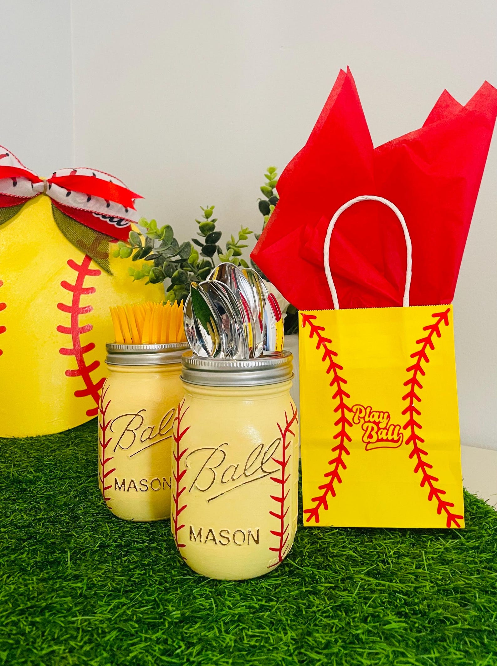 Softball Mason Jar Set: Hand Painted Party Centerpieces - Etsy