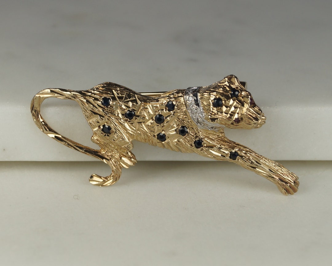 Vintage Gold Leopard Brooch With Ruby Eyes and Sapphire Spots. - Etsy