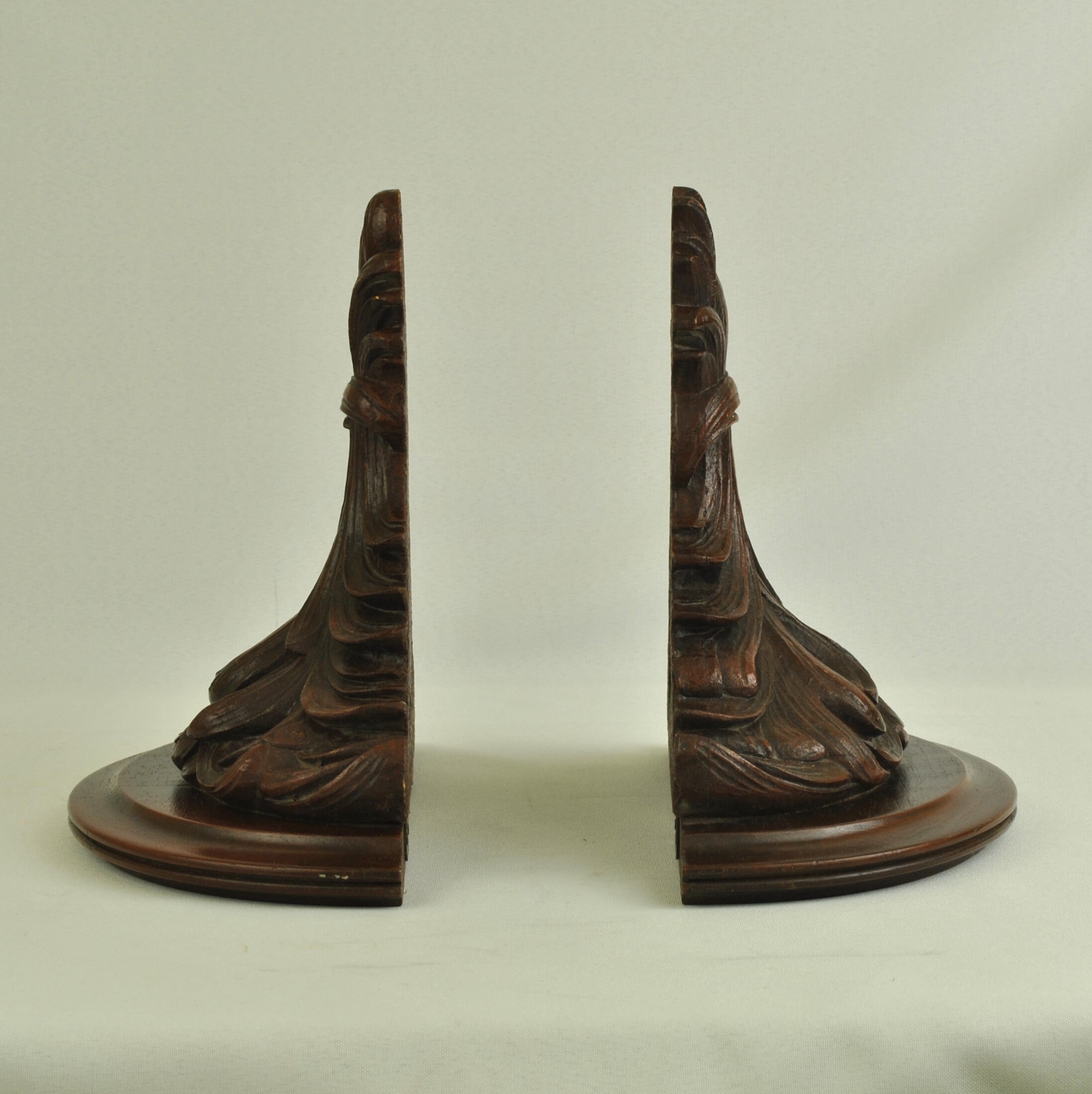 Vintage Syroco Wood Wall Shelves/bookends - Etsy