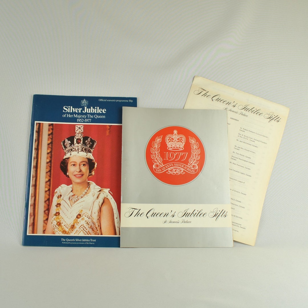Queen Elizbeth Silver Jubilee Program and Rare Booklet of the Queen's Jubilee Gifts 1977 - Etsy