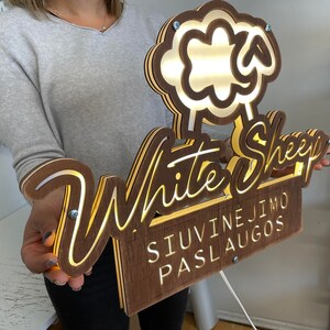 Personalisiertes LED Logo Schild, Led-Logo-Schild aus Holz, Led-Licht ...