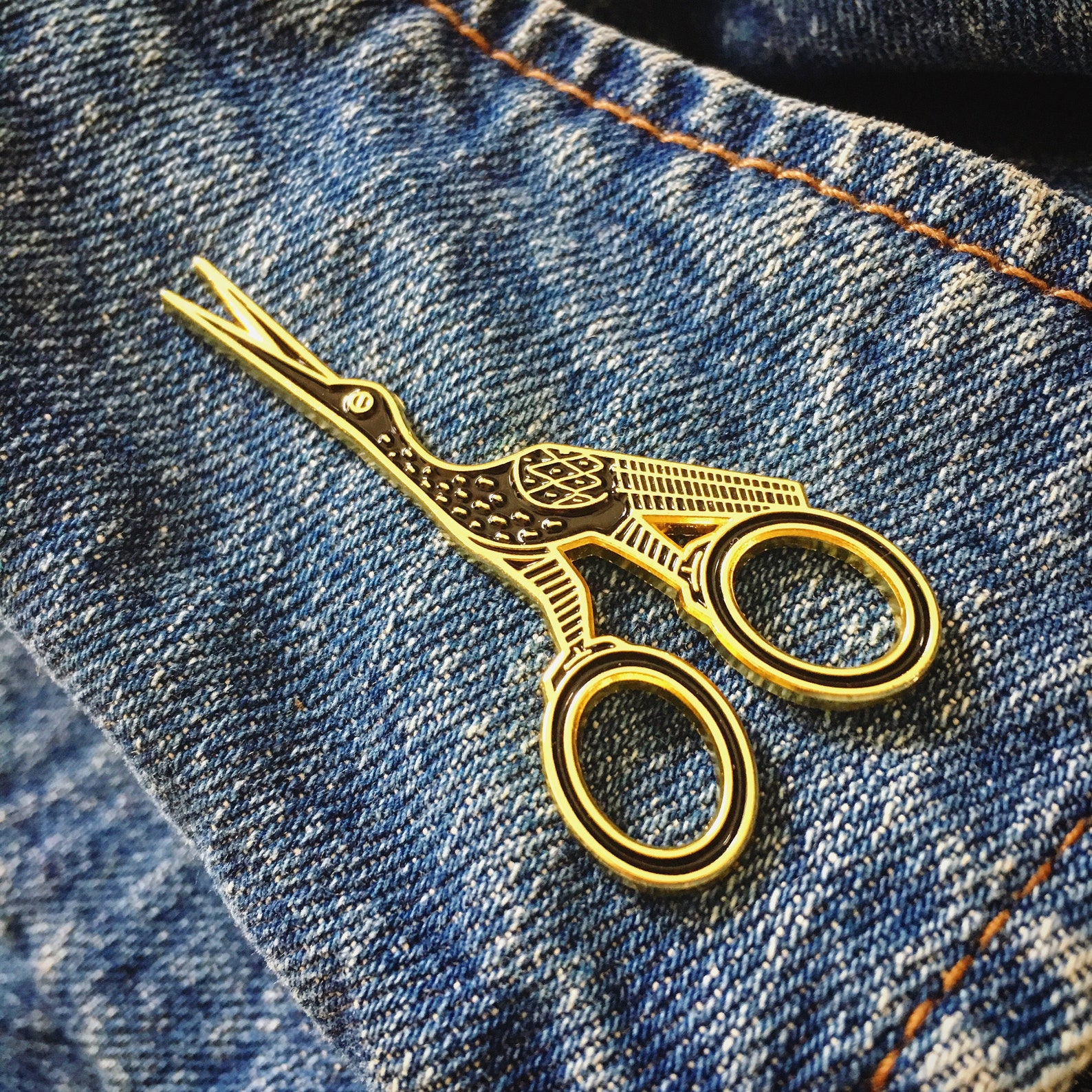 Stork Scissors Enamel Pin Embroidery Sewing Quilting Fiber - Etsy
