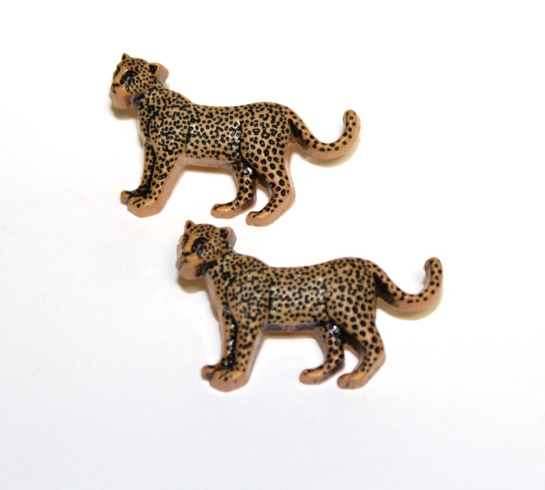 2 Cheeta Buttons Safari Sewing Supply Safari Buttons Safari Crafts ...