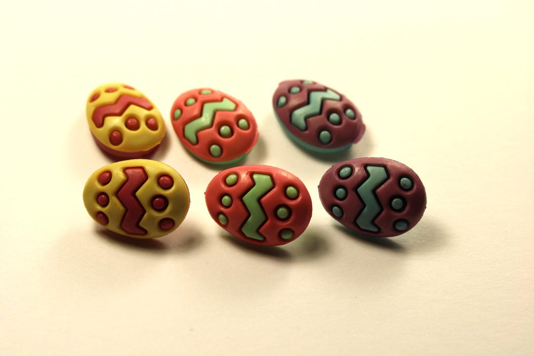 6 Easter Egg Buttons Shank Back Easter Embellishment Easter Buttons - Etsy