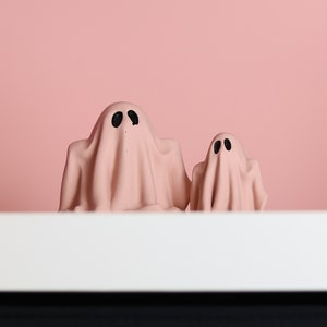 Pink Ghost, Halloween Decoration Display, Cute Ghost Figure Ornament ...