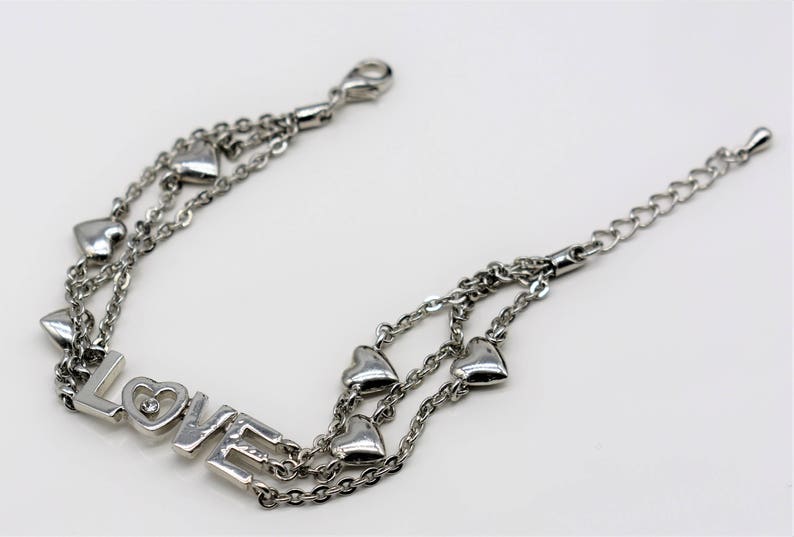 Love and Heart Bracelet - Etsy