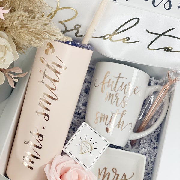 Engagement Gift Box for Bride - 60+ Gift Ideas for 2024