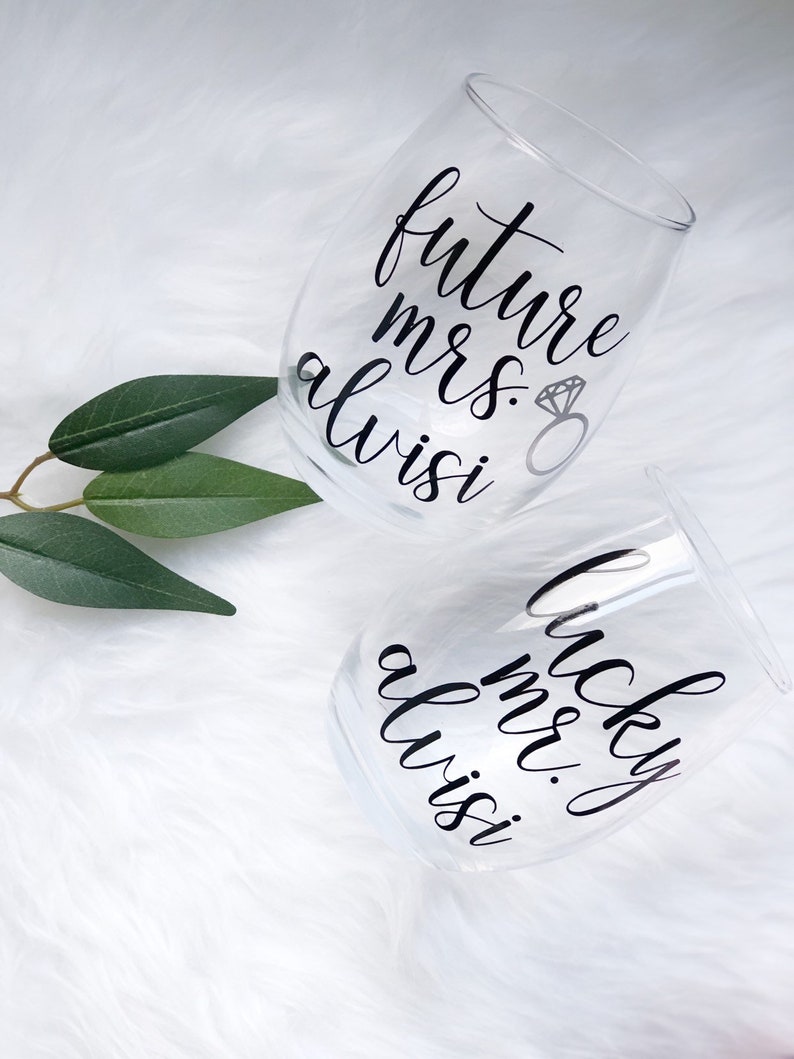 Personalized Future Mrs Lucky Mr Wine Glass Set Mr and Mrs - Etsy