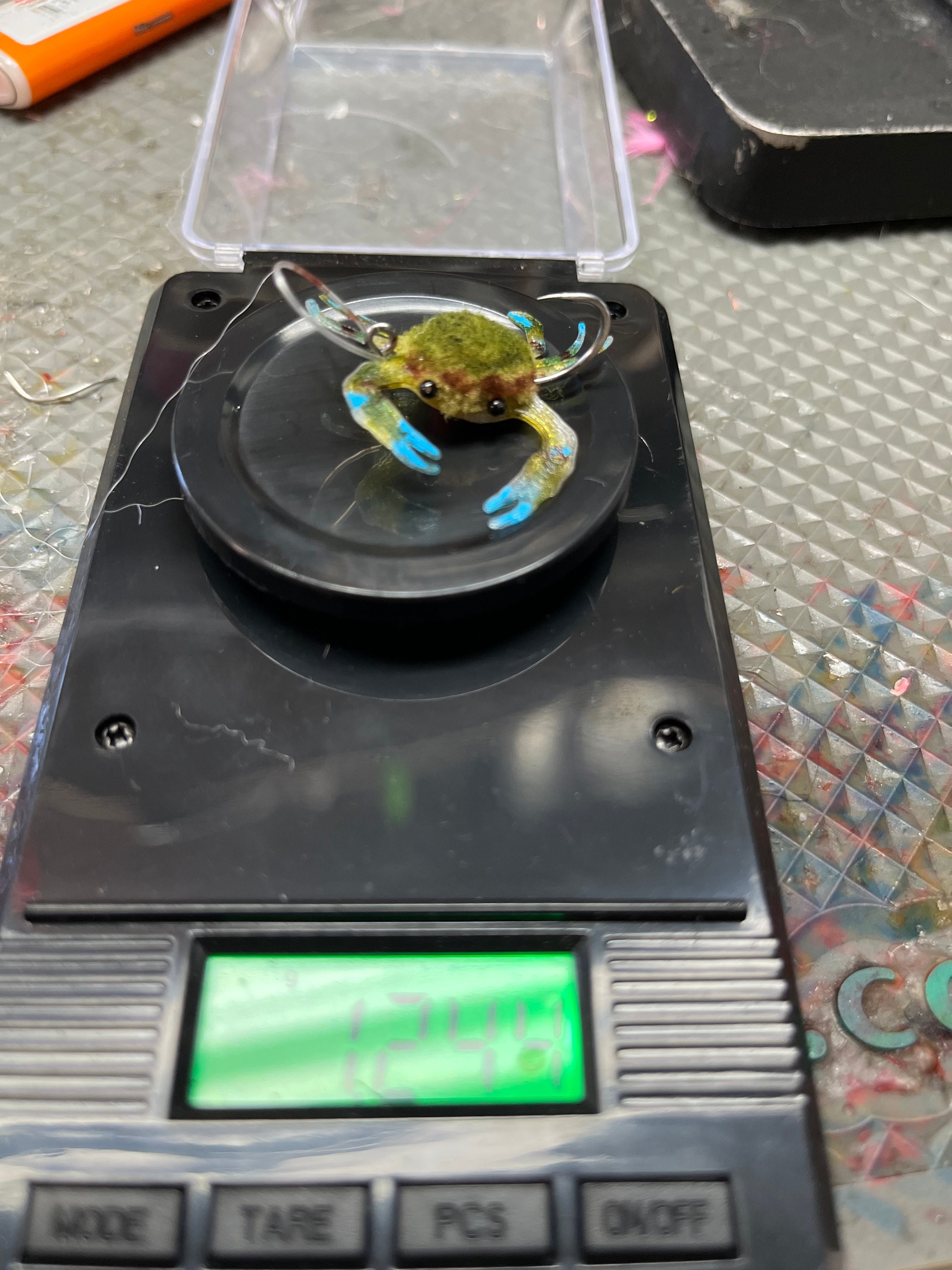 Saltwater Flies , Blue Crab Permit, Striped Bass, Redfish, Triggerfish ...