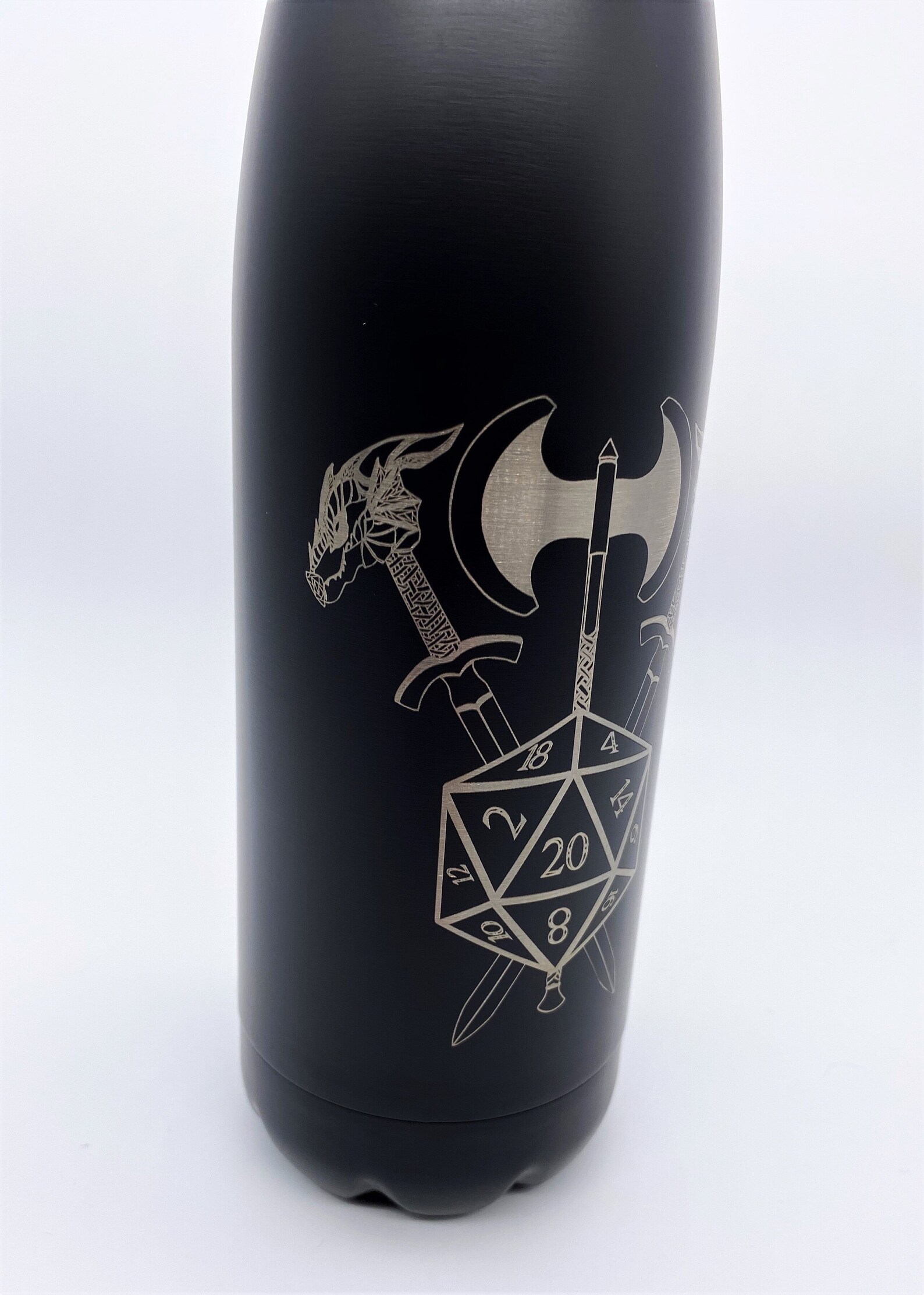 Dungeons and Dragons Inspired Hydration Flask - Etsy UK