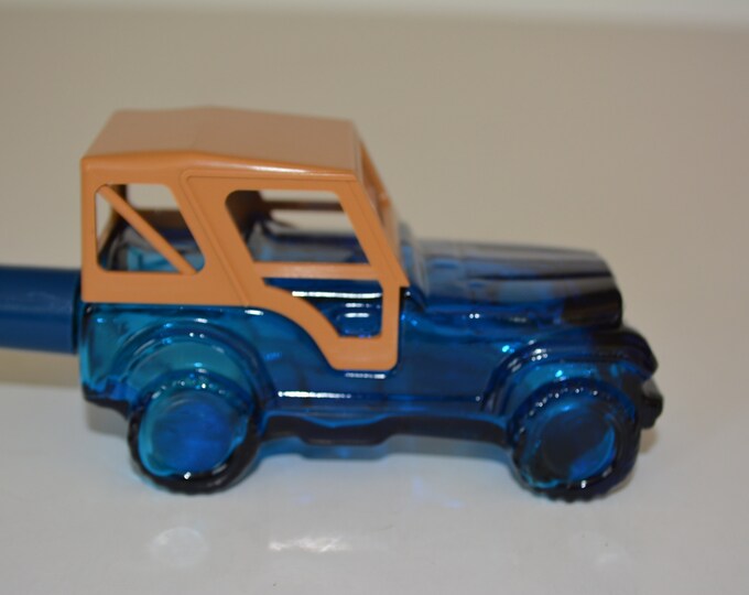 Avon/collectible-avon Products Glass Jeep Decanter Gift Set With Pocket ...