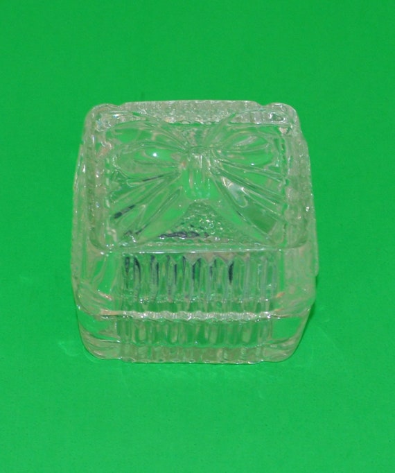 Treasure Box/Jewelry-Avon Vintage Lead Crystal Treasu… - Gem