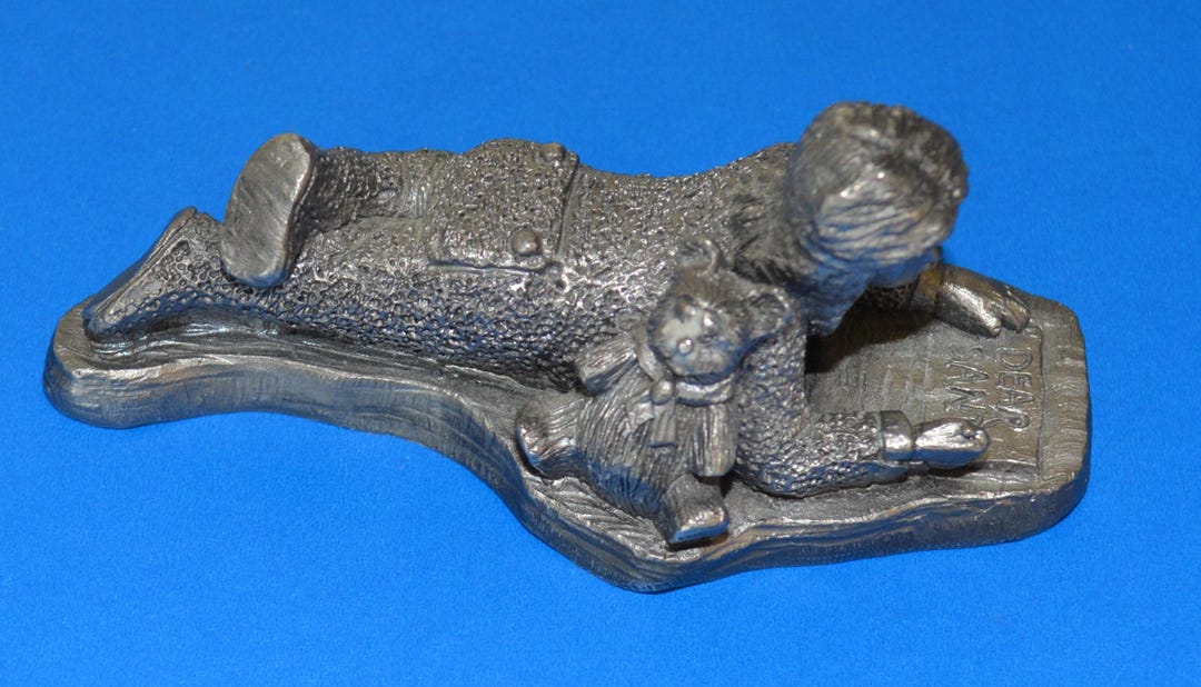 Figurine/trinket-michael Ricker Pewter Figurine 1995 Vintage Sculpture ...