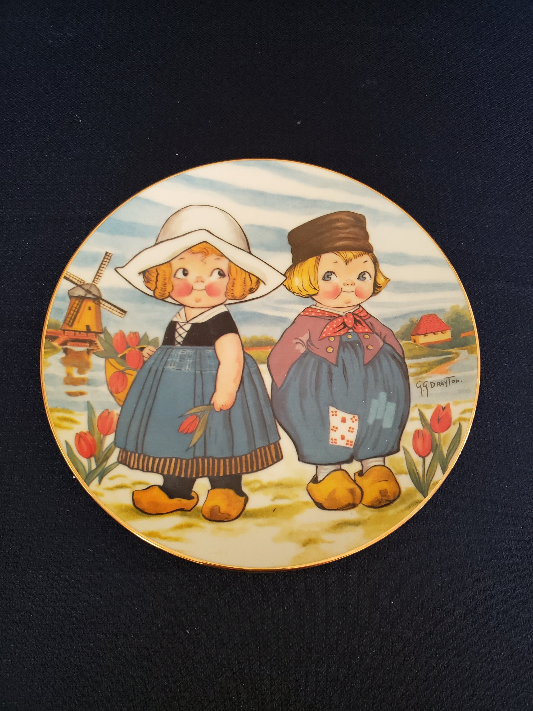 Collectible Plates-dolly Dingle Visits Holland World Travelers Plate ...