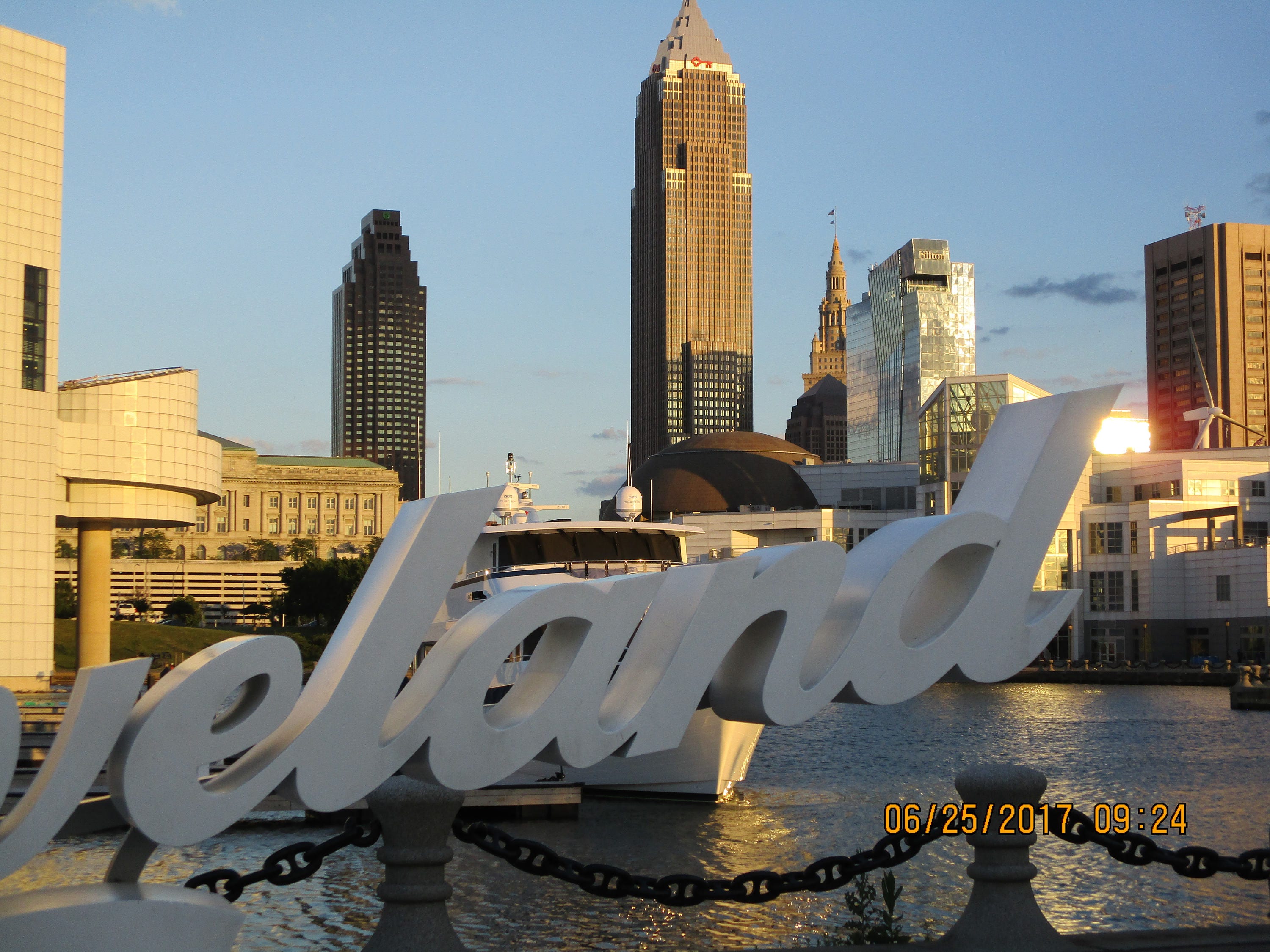 Cleveland Sign With the Skyline - Etsy