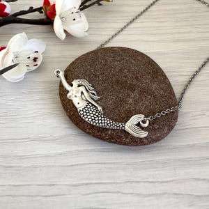 Sea maiden jewelry store