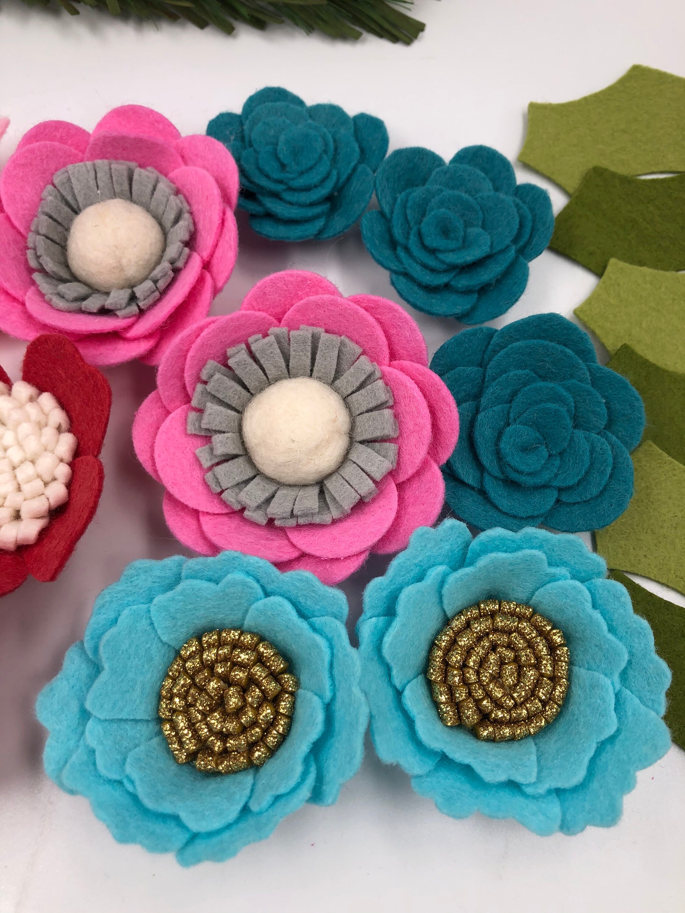Holiday Brights Loose Felt Flower Set, Christmas Felt Flowers, Bright ...