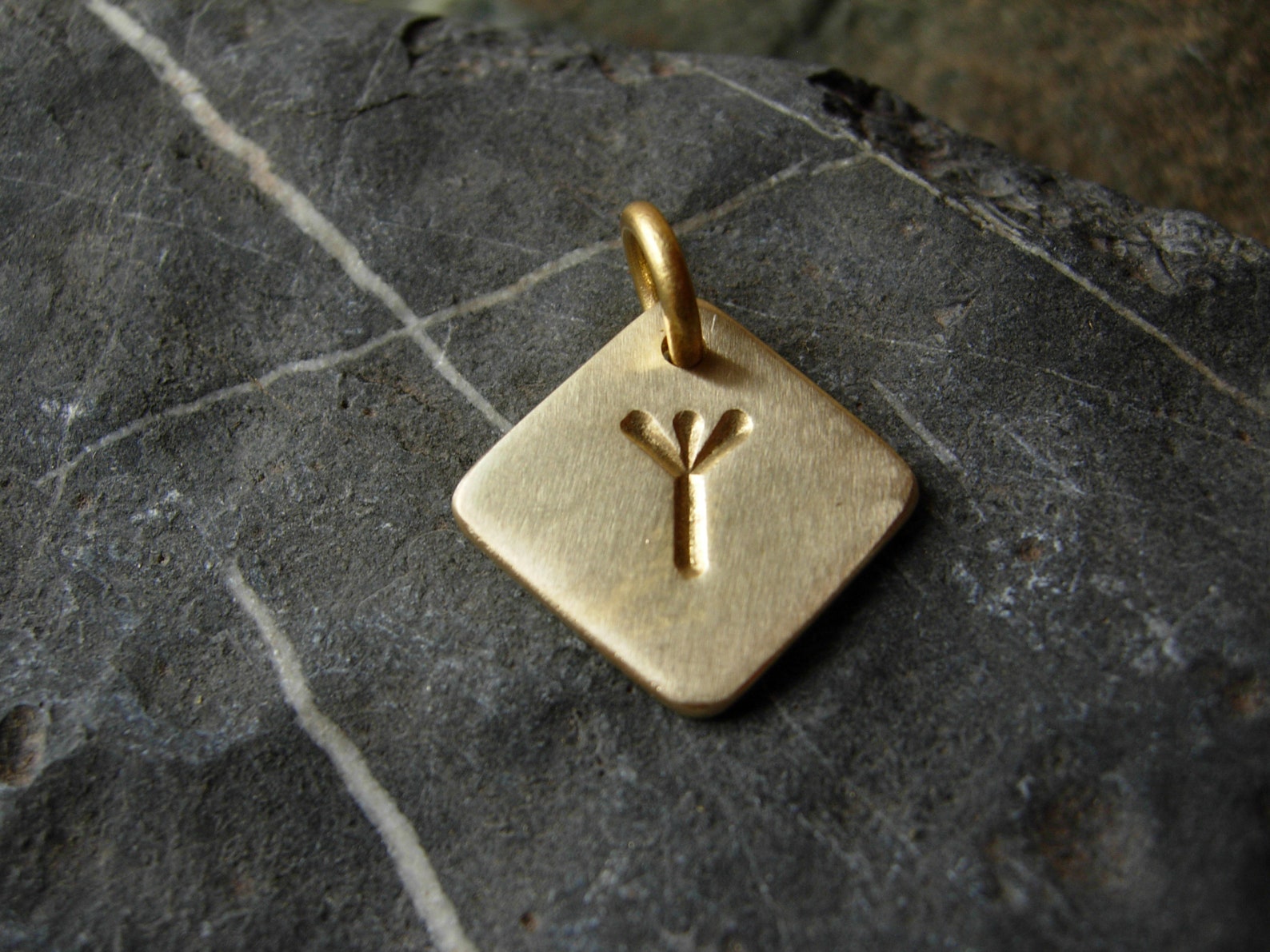 Algiz Norse Rune Necklace Madr ALG Viking Rune Layering - Etsy