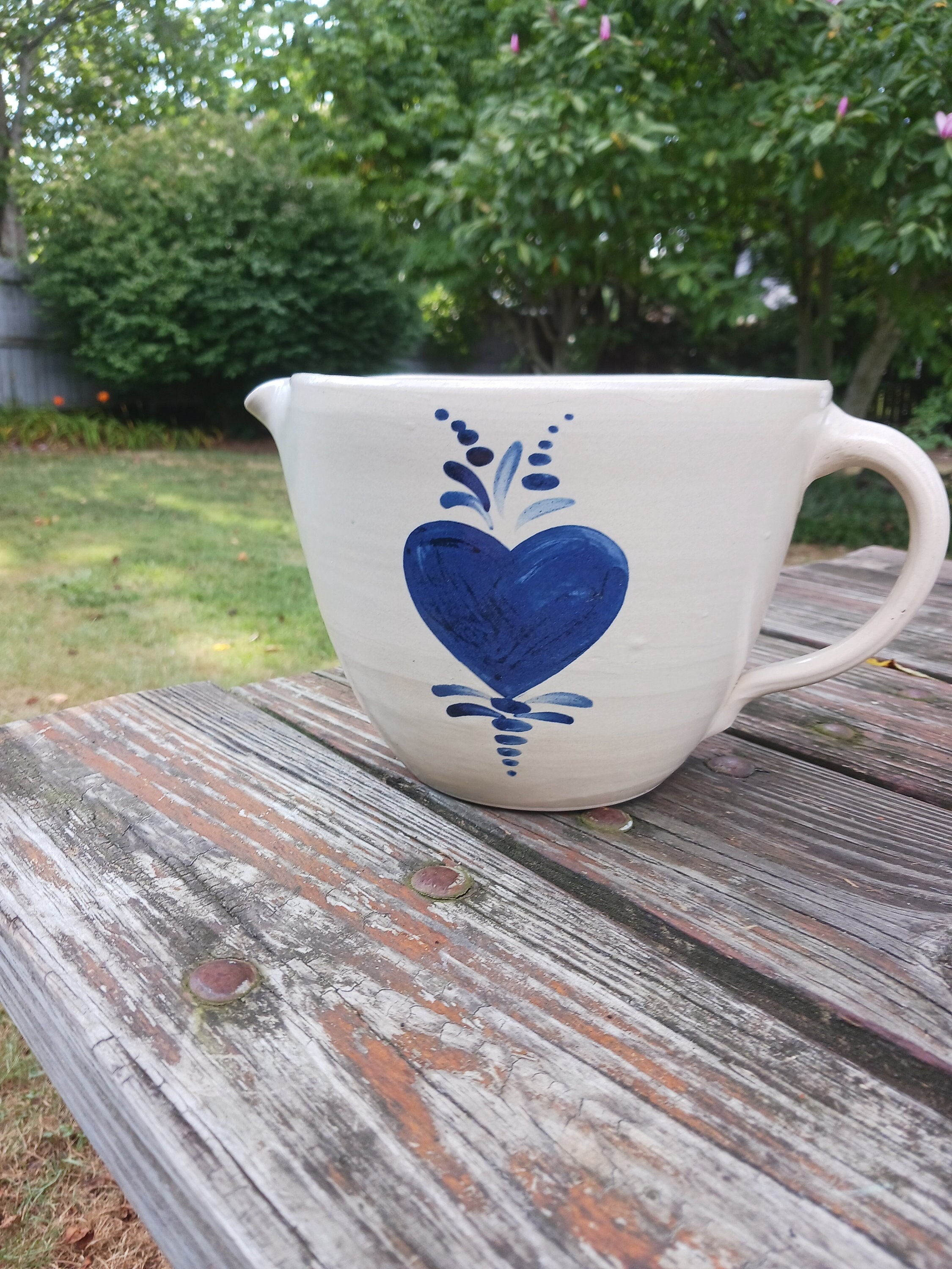 Large Pottery Mixing Bowl With Handle and Spout Blue Heart 8 Cup - Etsy