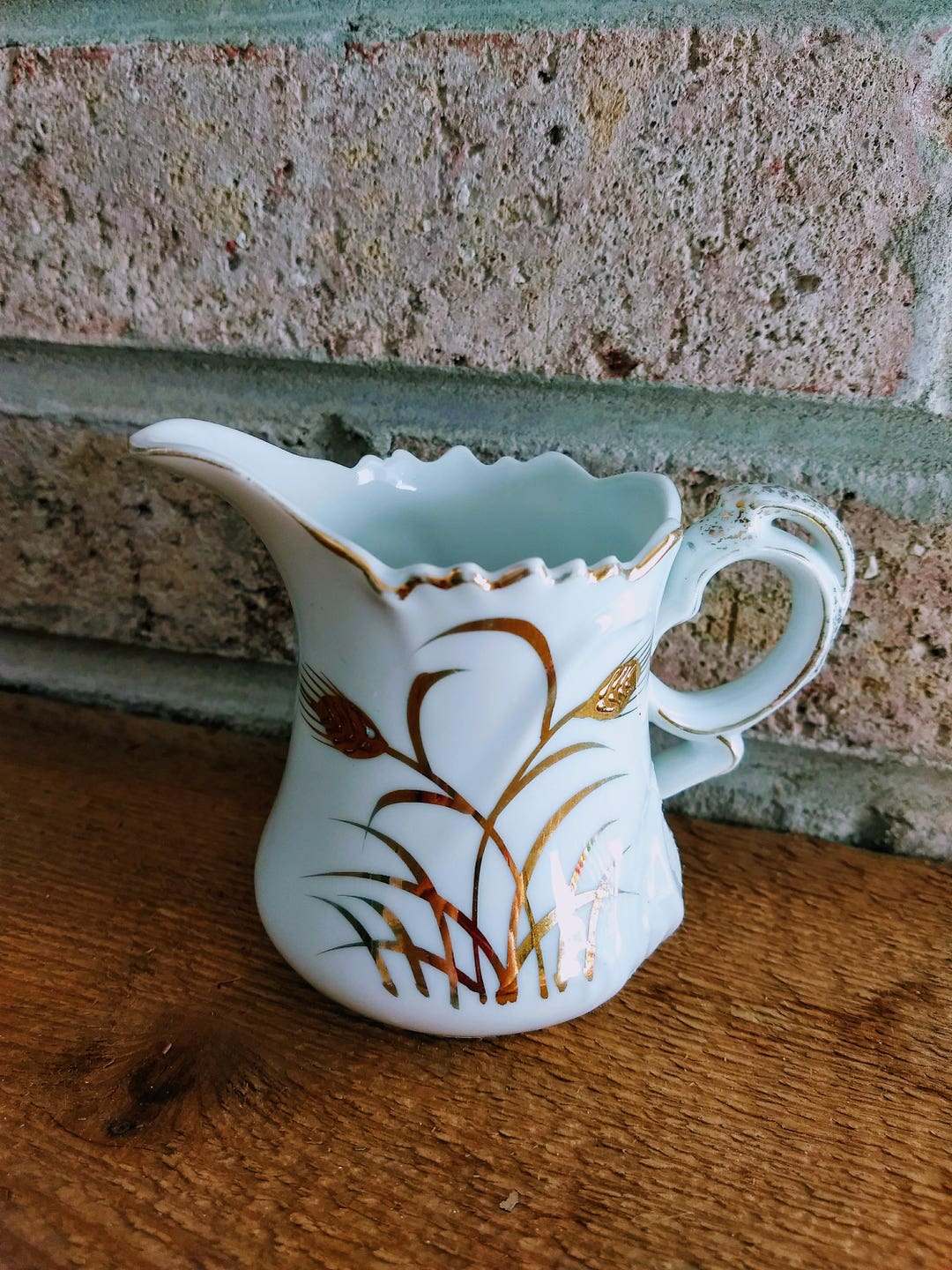 Under 20.00 Vintage 50's LEFTON Creamer/small White 22 K Gold Hand ...